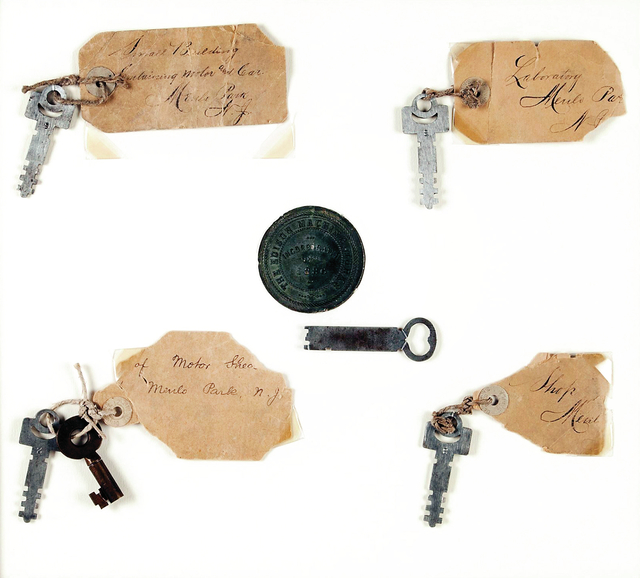 Keys, lightbulbs tied to Thomas Edison sell at auction - Hawaii Tribune ...
