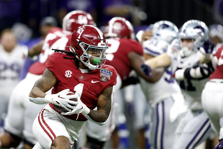 Young Throws For 5 Tds Alabama Tops K State In Sugar Bowl Hawaii
